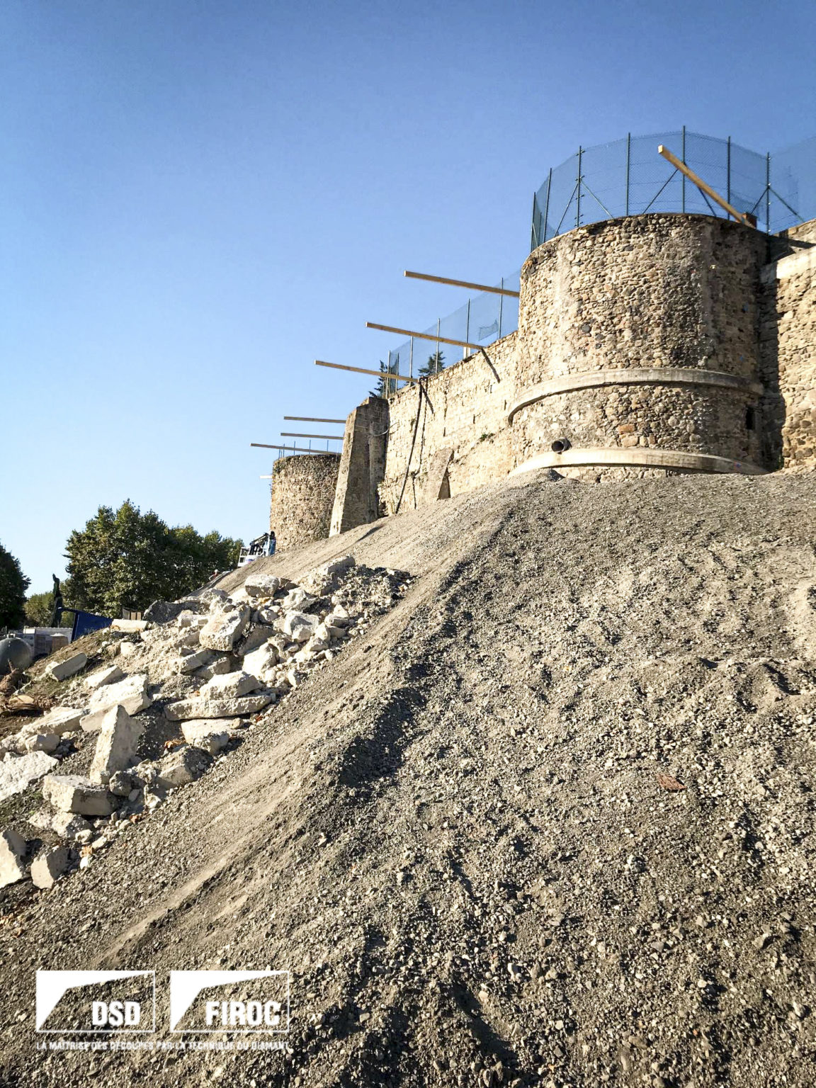 [MONTBRISON] Confortement et restauration des remparts de Montbrison ...