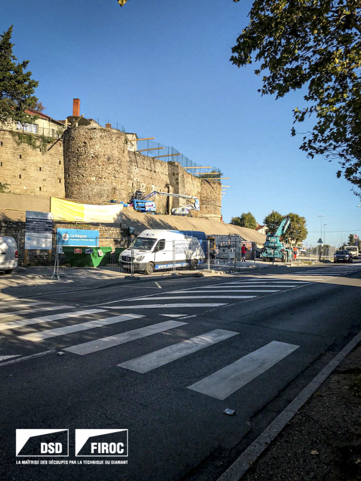 [MONTBRISON] Confortement et restauration des remparts de Montbrison ...